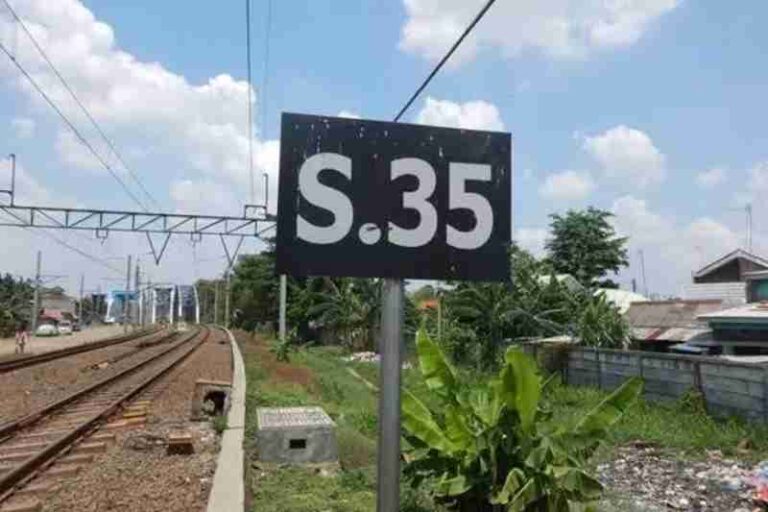 Yuk Kenali, Rambu-rambu Kereta Api yang Sering Kita Lihat Saat ...